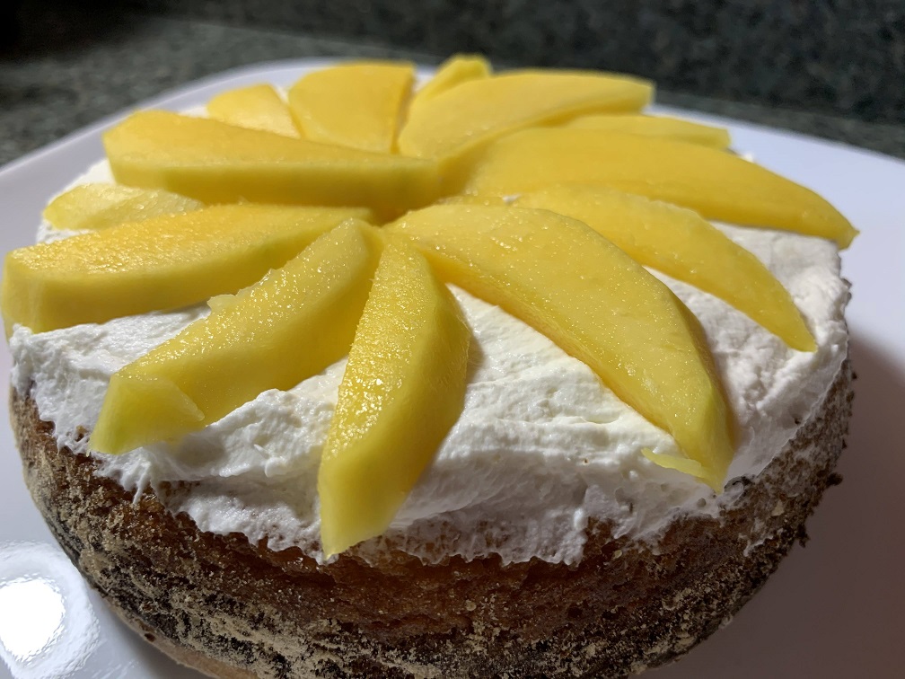 MANGO CAKE DECORATING. EASIEST AND QUICKEST WAY
